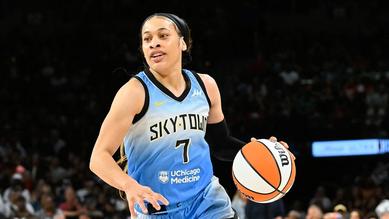 HIGHLIGHTS: Chennedy Carter leads Sky with 34 points in win over Aces ...