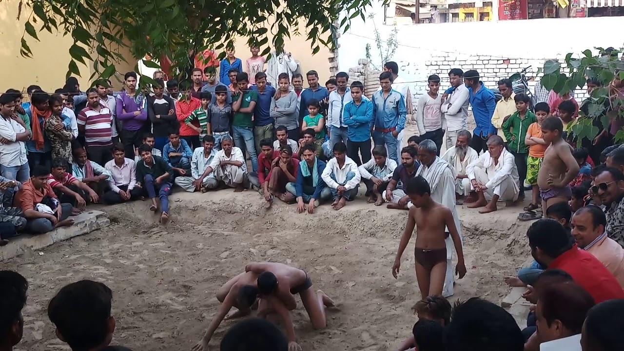 Vineet pahalwan Aakhada gopal ashram mathura - YouTube