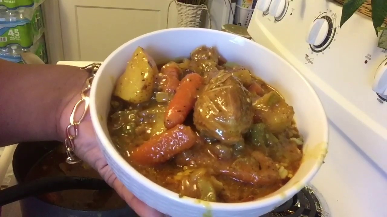 CURRY STEWED CHICKEN WITH YELLOW RICE - YouTube