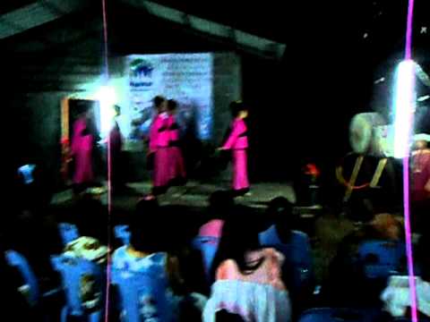 Fawn Leb "Fingernail dance" Thai Dance at HFH Team Farewell Party - YouTube