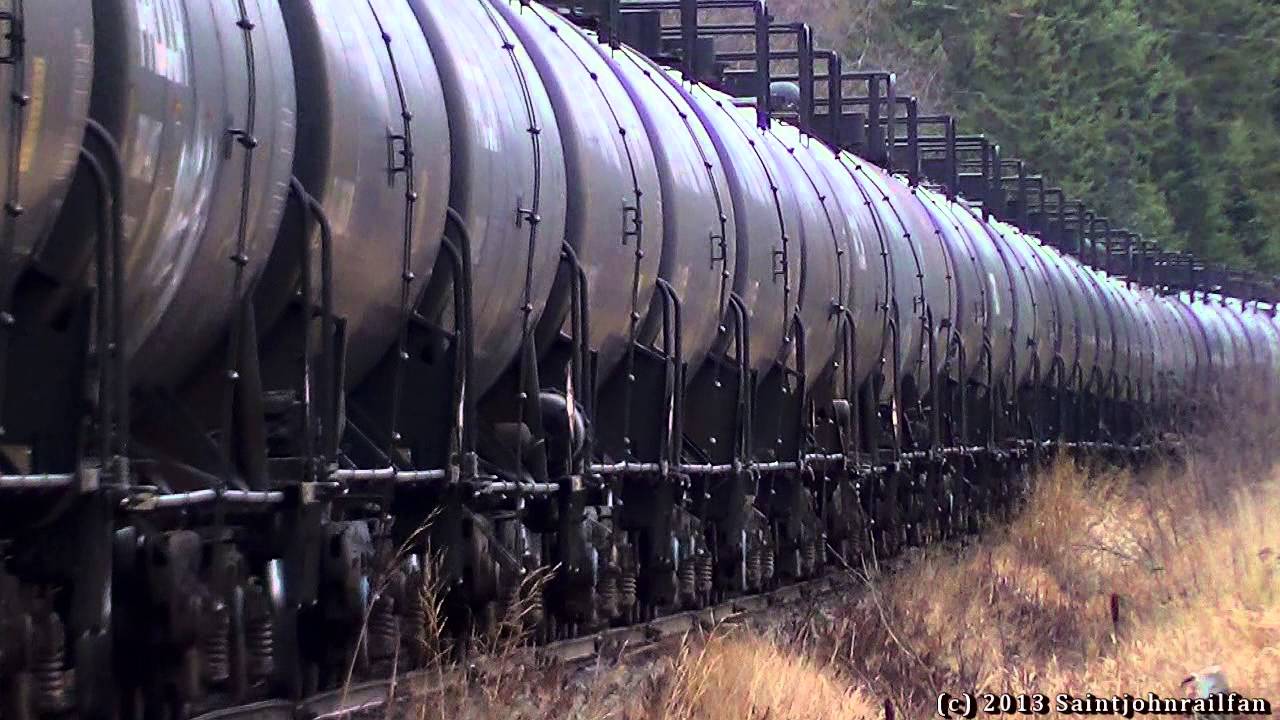 CN 8888, Crazy Eights Leading Unit Crude Oil Train 11-12-2013 - YouTube