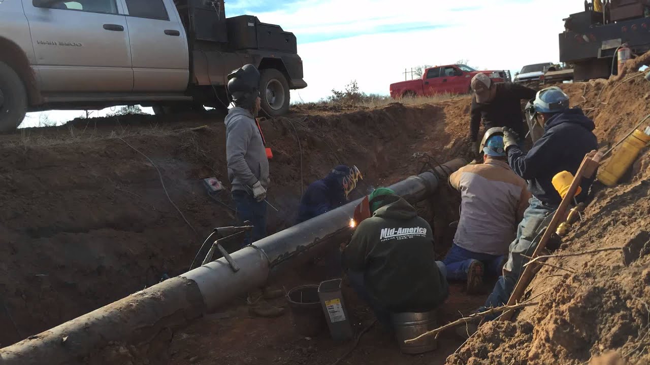 Sleeve fit up and weld out. - YouTube