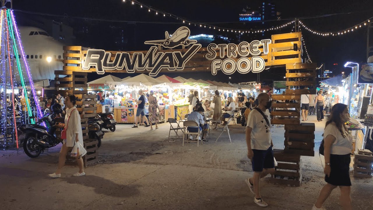 Runway Street Food Pattaya - YouTube