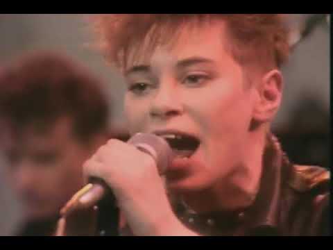 HYPERACTIVE! featuring Adele Bertei, duet w/Thomas Dolby - YouTube