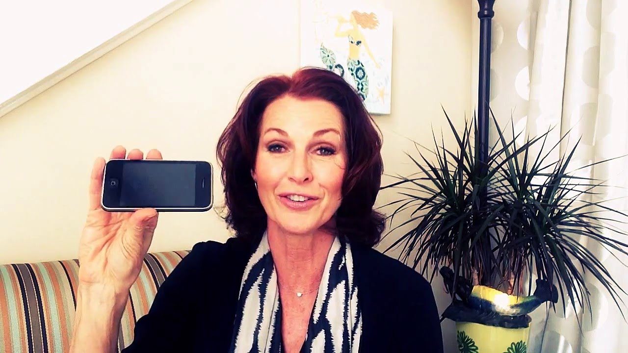 Runway RunAway Lorelei Shellist 5 Tips on How to take a good Selfie ...