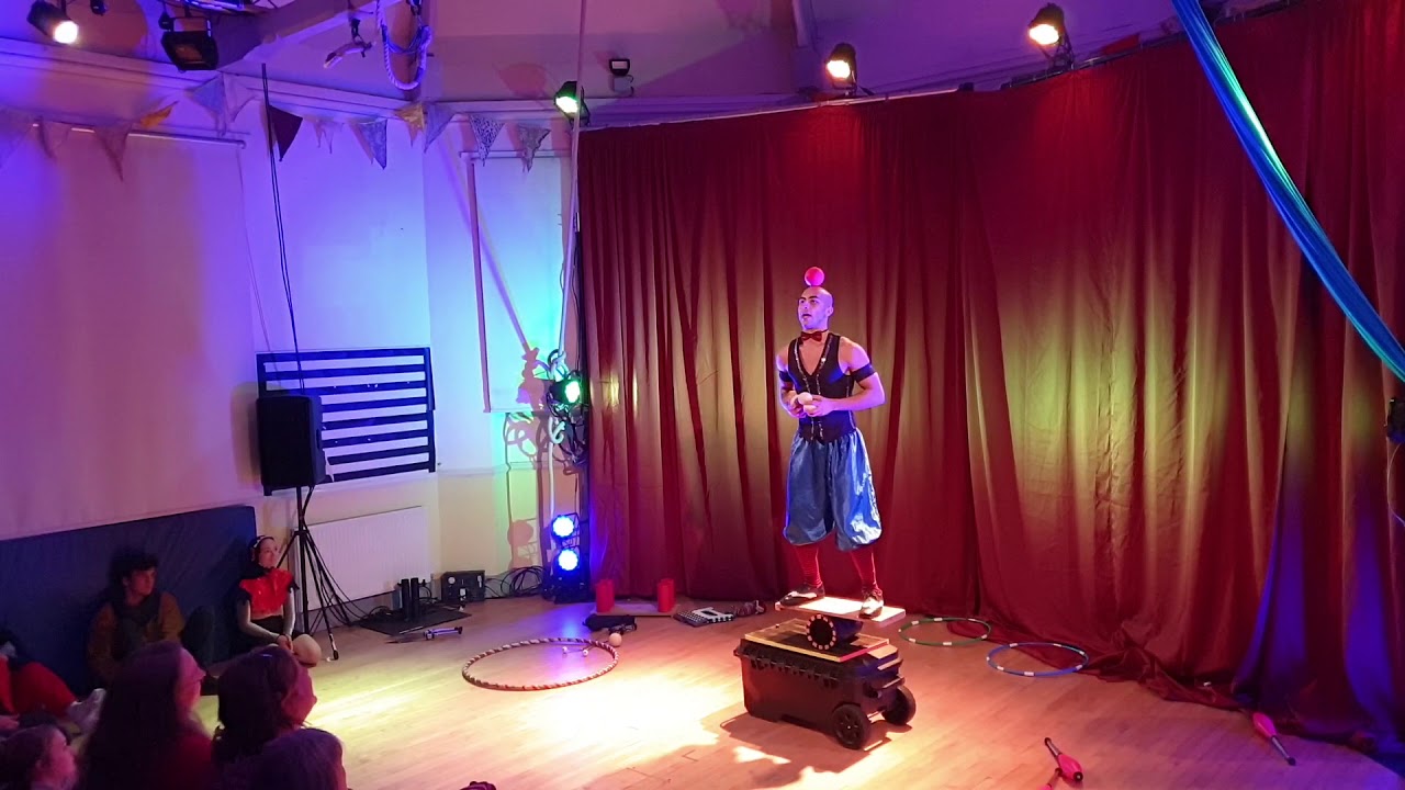 Rolla Bolla Circus Central Xmas Cabaret 2019. - YouTube