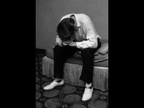 Elvis Presley on his way to his mother's funeral just heartbroken ...