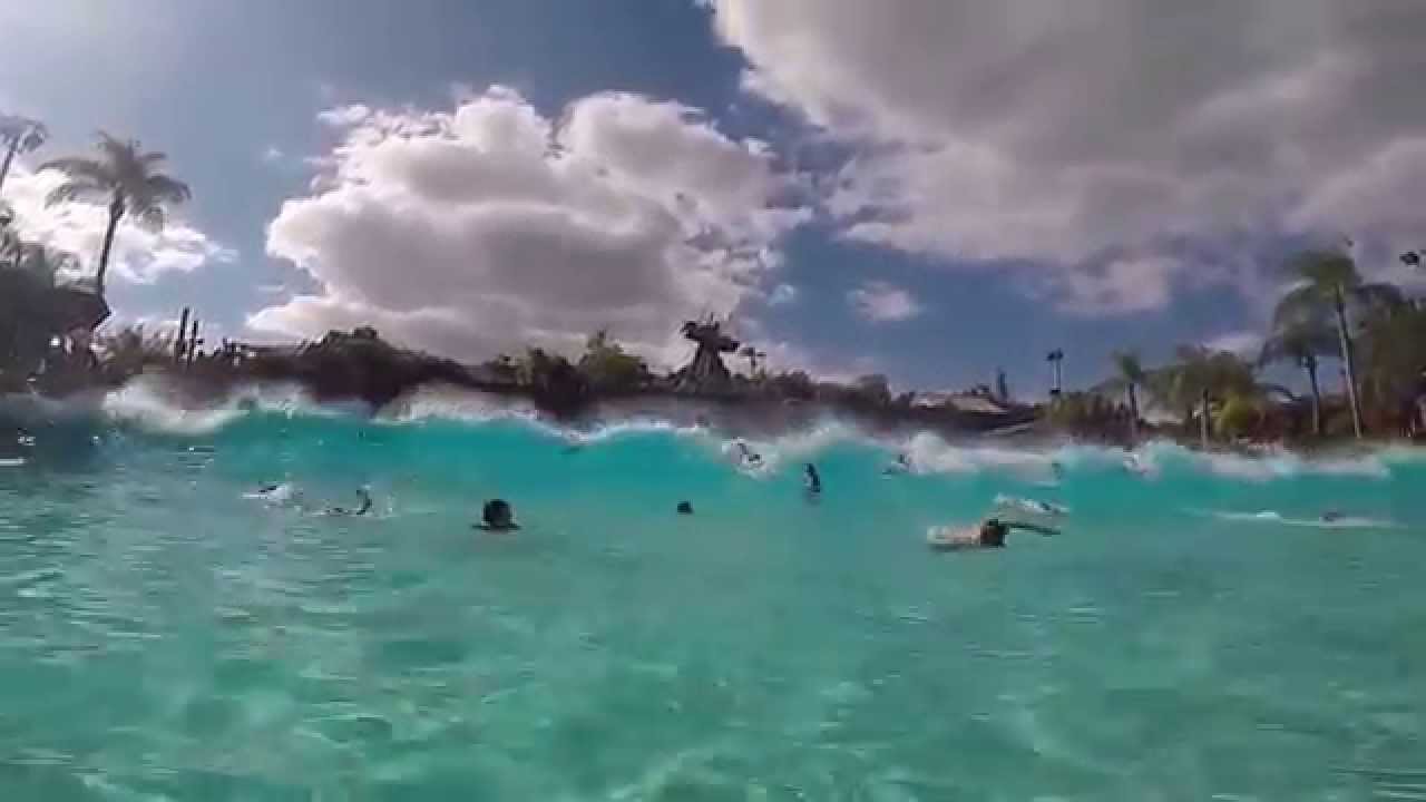 Disney World - Typhoon Lagoon - Wave Pool - YouTube