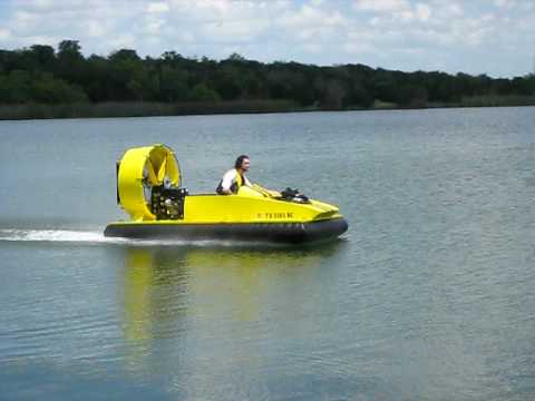Twin engine UH-10F hovercraft - fast pass on smooth water - YouTube