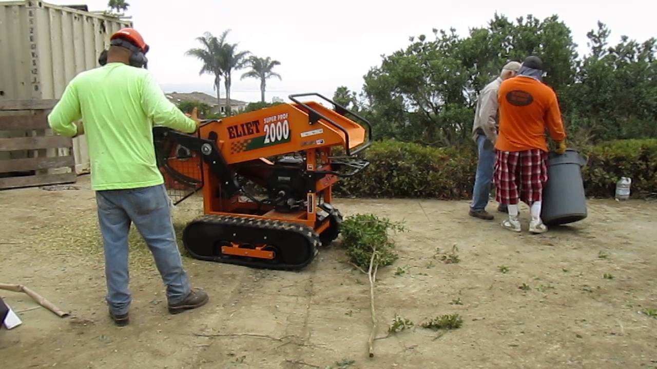 ELIET Superprof Cross Country Chipper - La Jolla, CA demo - YouTube