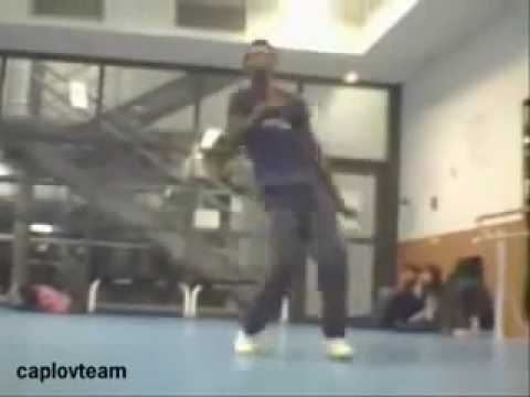 Tecktonik dance. - YouTube