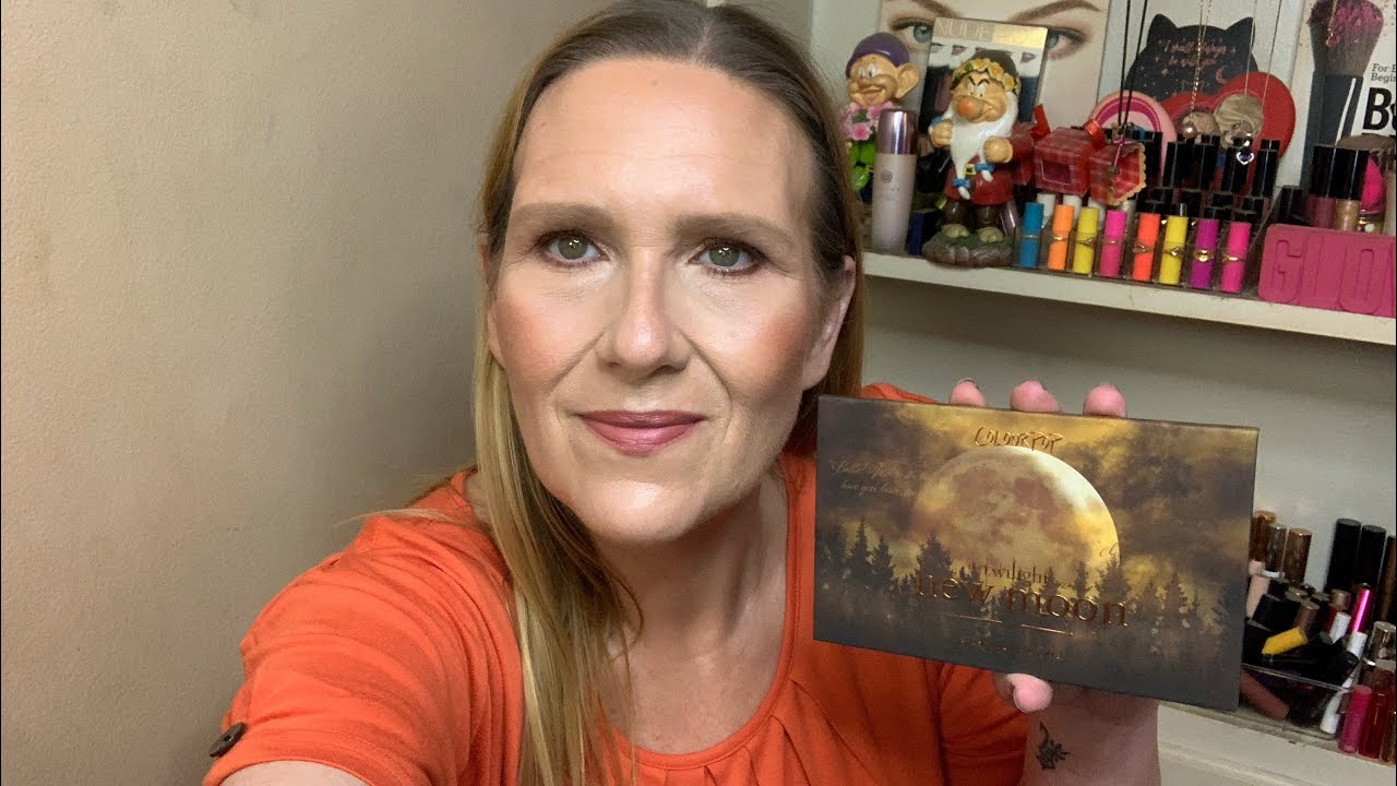 COLOURPOP X THE TWILIGHT SAGA NEW MOON - YouTube