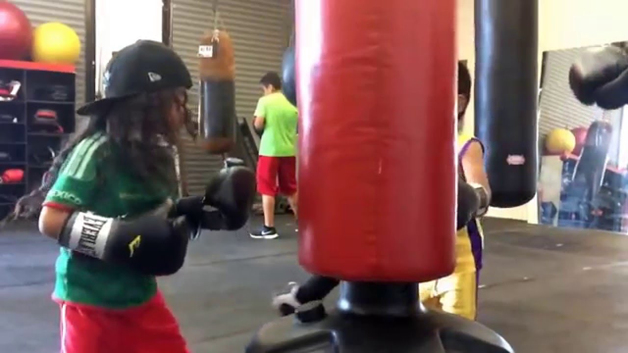 A&B BOXING TRAINING HARD - YouTube