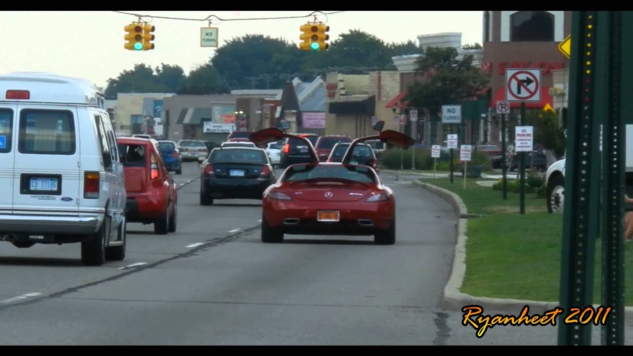 SLS Doors Up Fly-By - YouTube