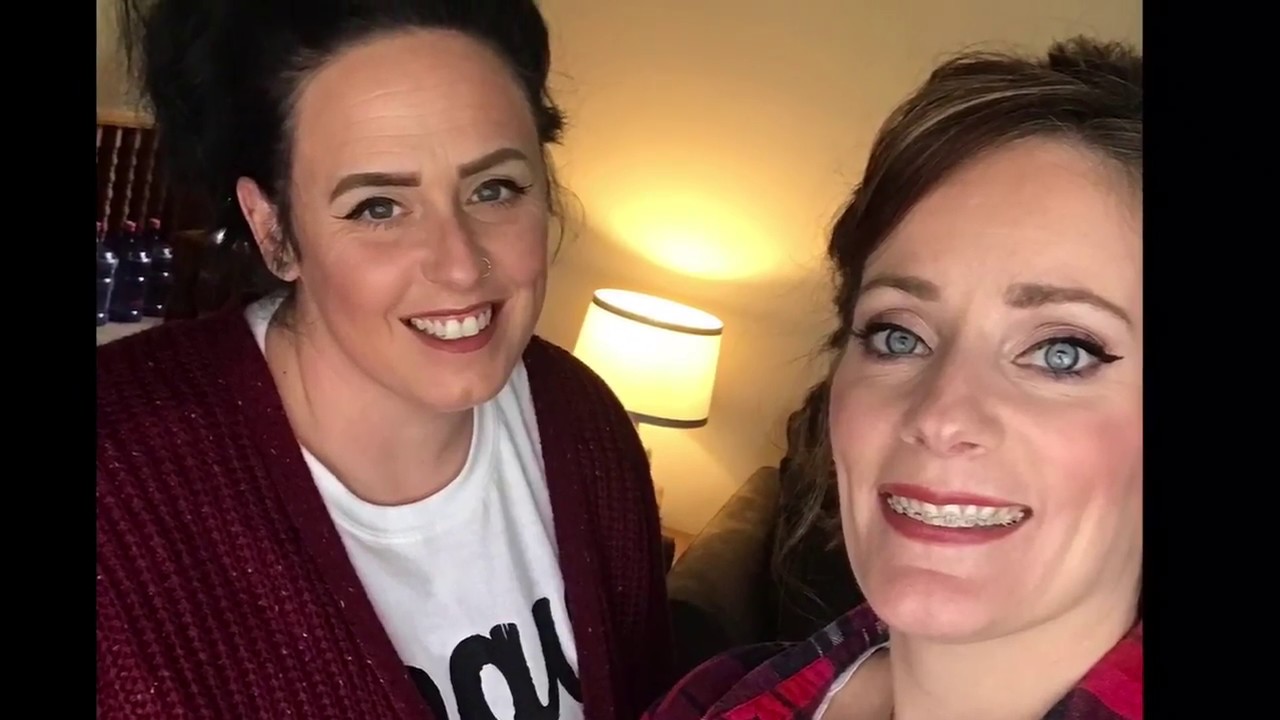 10 minute full face makeup challenge - YouTube