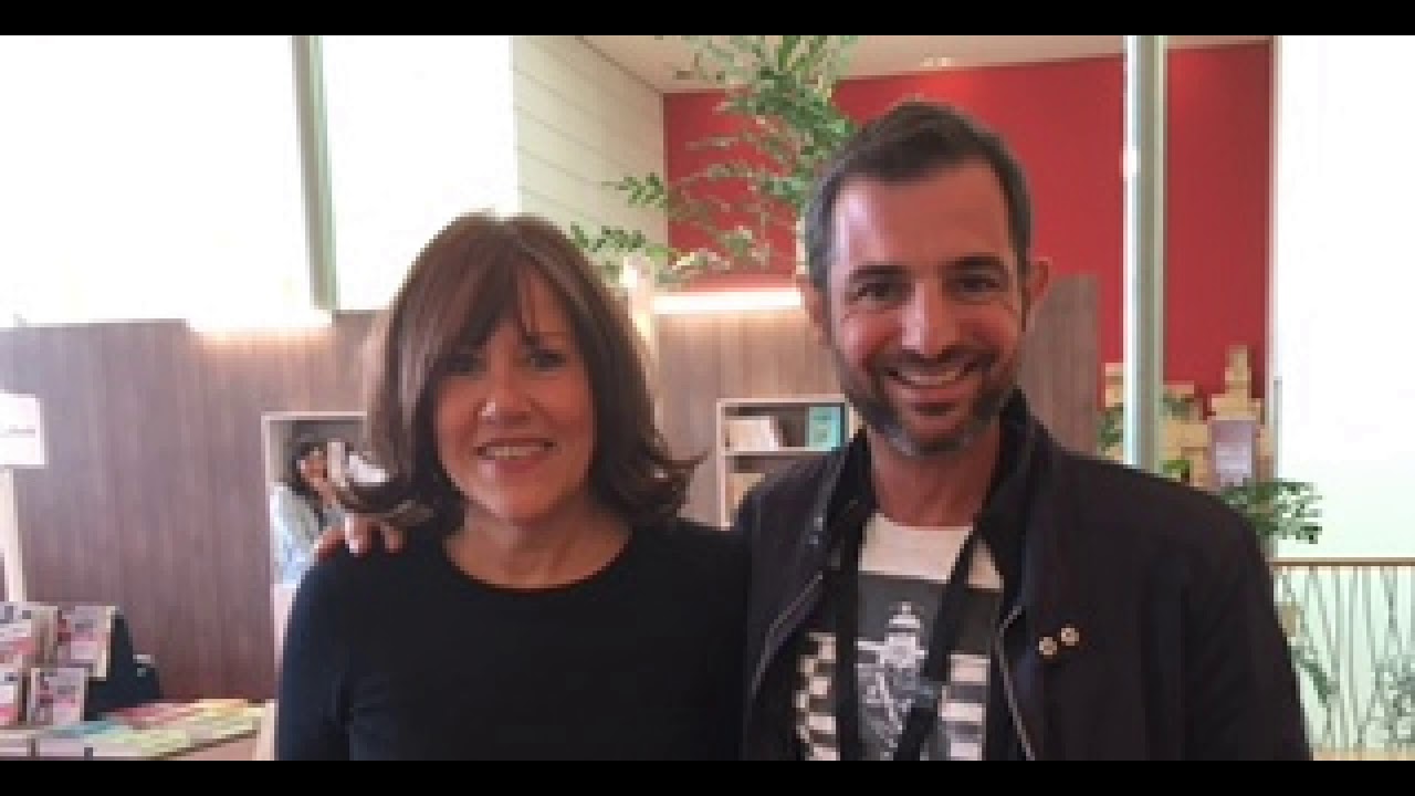 Interview de la journaliste Raphaëlle BACQUÉ - YouTube