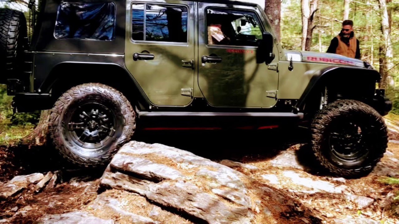 Metalcloak Corner Exo Skin and LED tail lights - YouTube