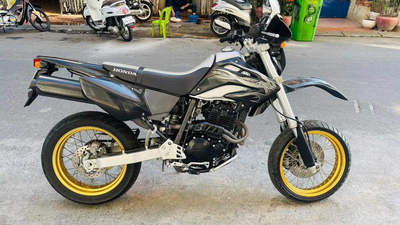 XR Mugen: Best Honda XR 400 Mugen Edition Wears Golden Rims Year 2005 ...