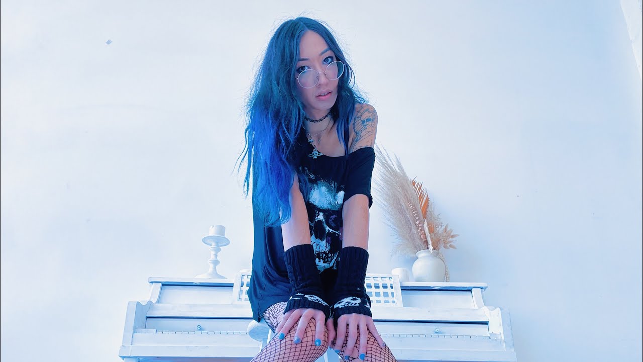 Maezi666 - GET OUT! (Official video) - YouTube