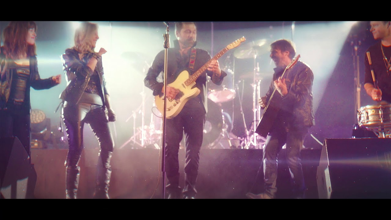 MECEKI DELUXE JOUE JOHNNY - YouTube