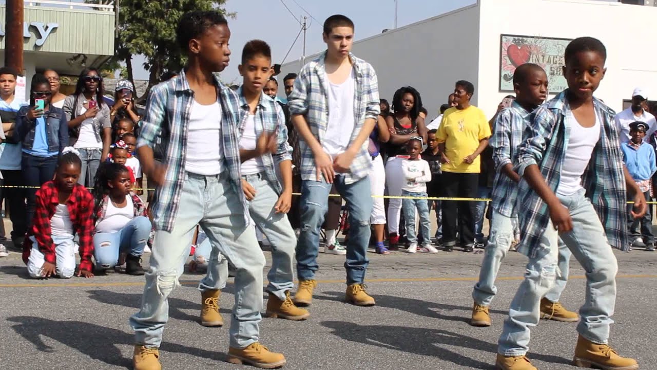 DAT Krew Black History Parade 2016 - YouTube