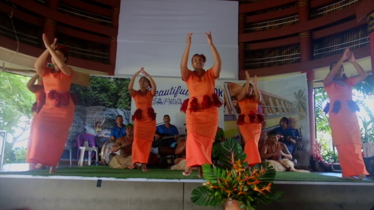 SAMOA - traditional dance in Samoa cultural village - YouTube