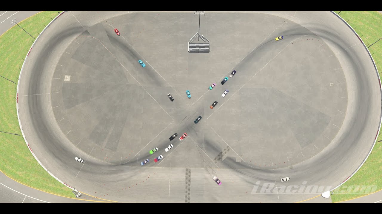 iRacing | Figure 8 Racing in Street Stocks!! - YouTube