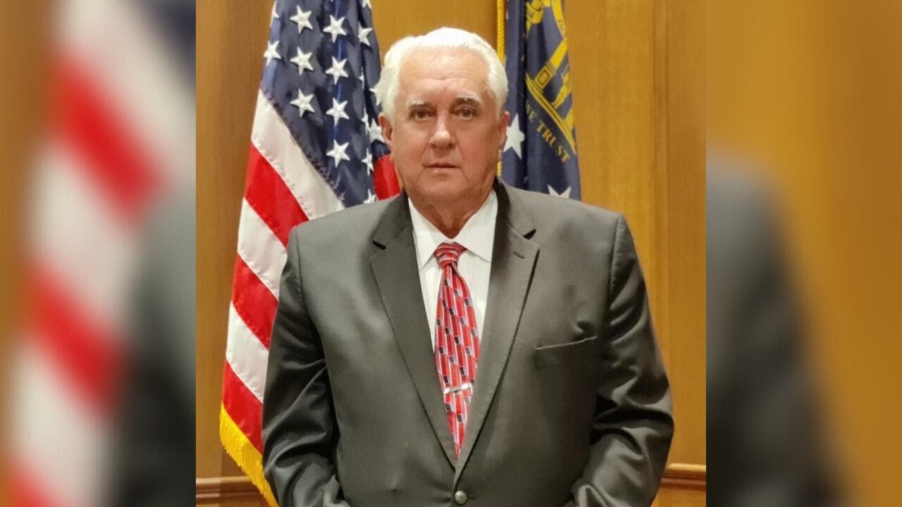 Locust Grove mayor dies at 79 - YouTube