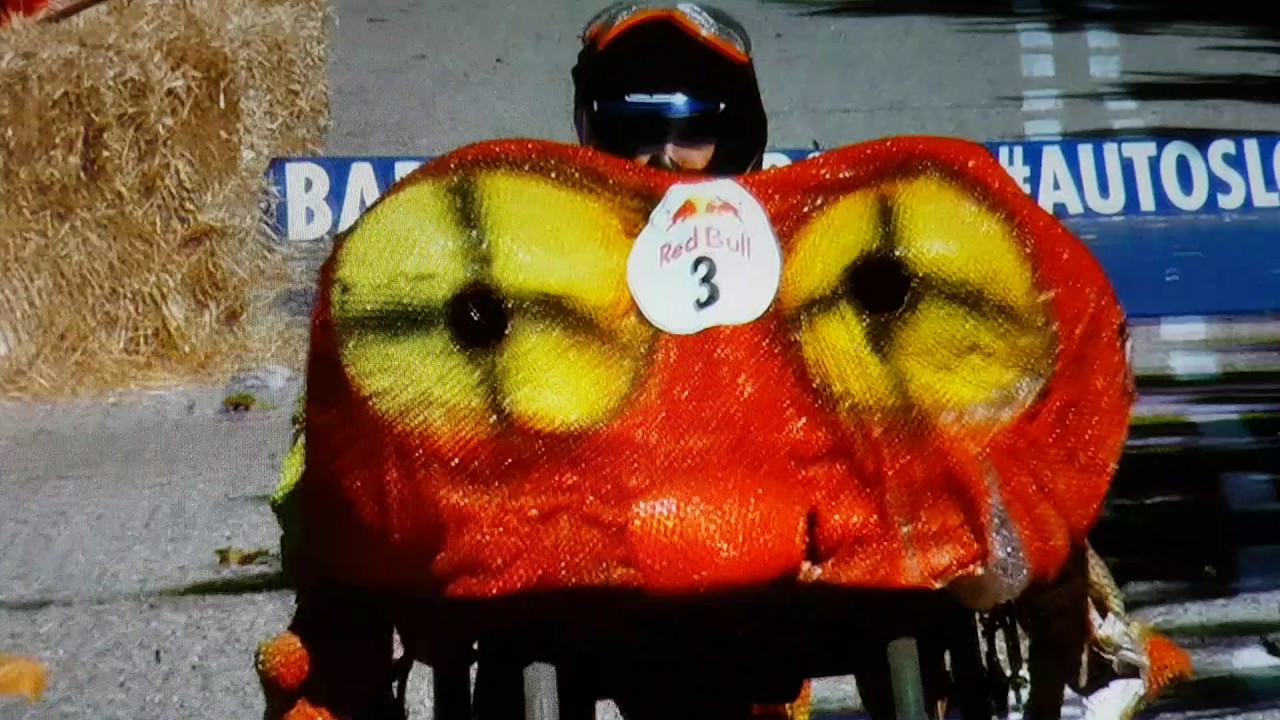 Red bull soap box race crashes - YouTube