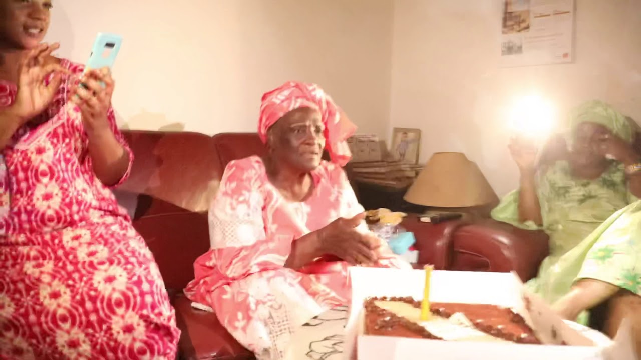 Célébration des 77 ans de Super Mame MARIAM MAIGA - YouTube