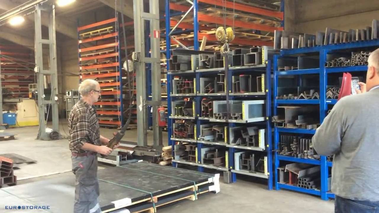 Roll Out Cassette rack - YouTube