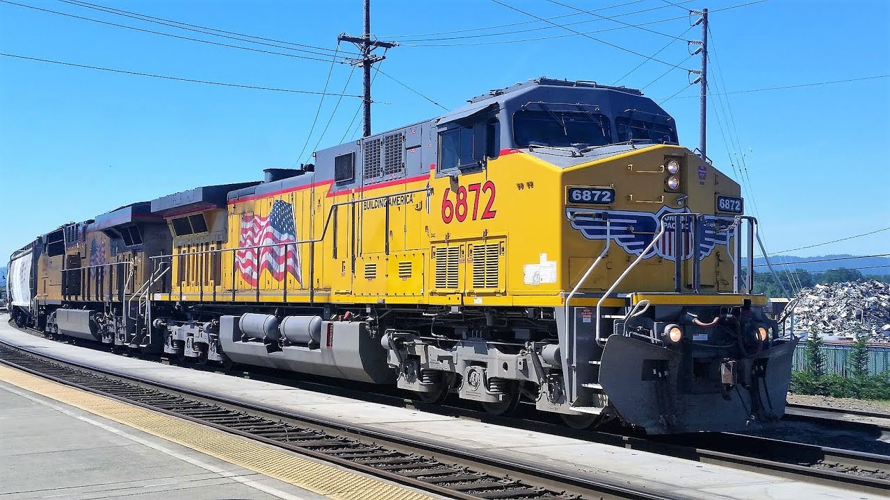 UP Freight Trains in Vancouver, WA - Seven Unit Lashup (5-23-17) - YouTube