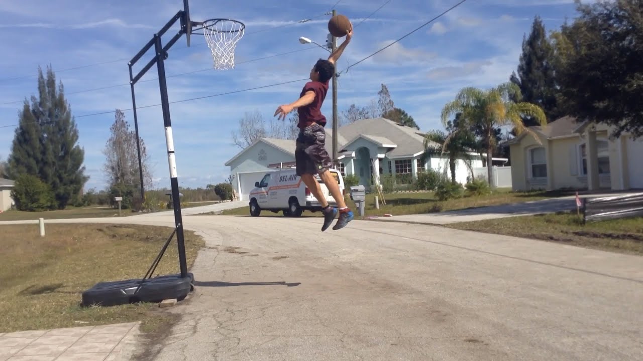 Dunks Off One Foot :: Isaiah Rivera 6'0 - YouTube