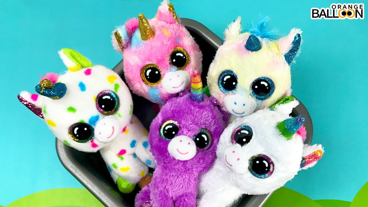 🦄 Play with fluffy unicorn toys | Unicorn toys play | Unicorns for kids ...