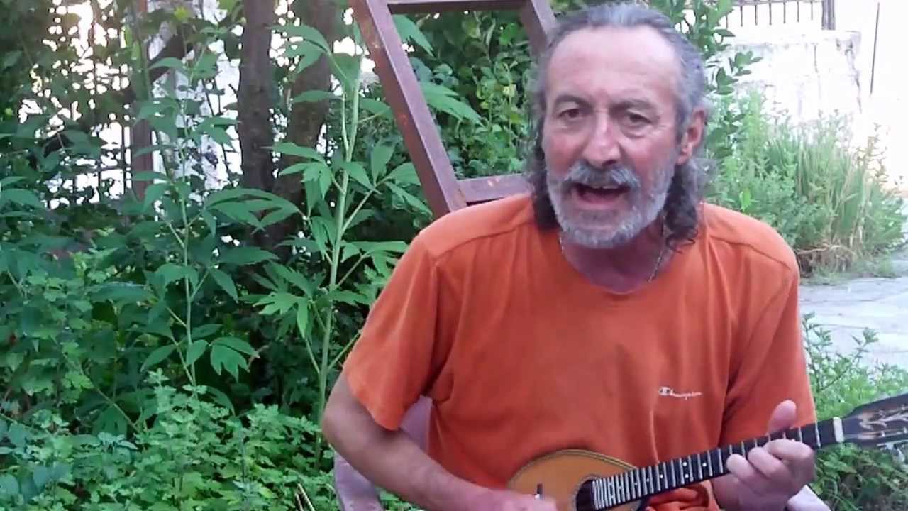Στα Τρίκαλα στα δυο στενά - YouTube
