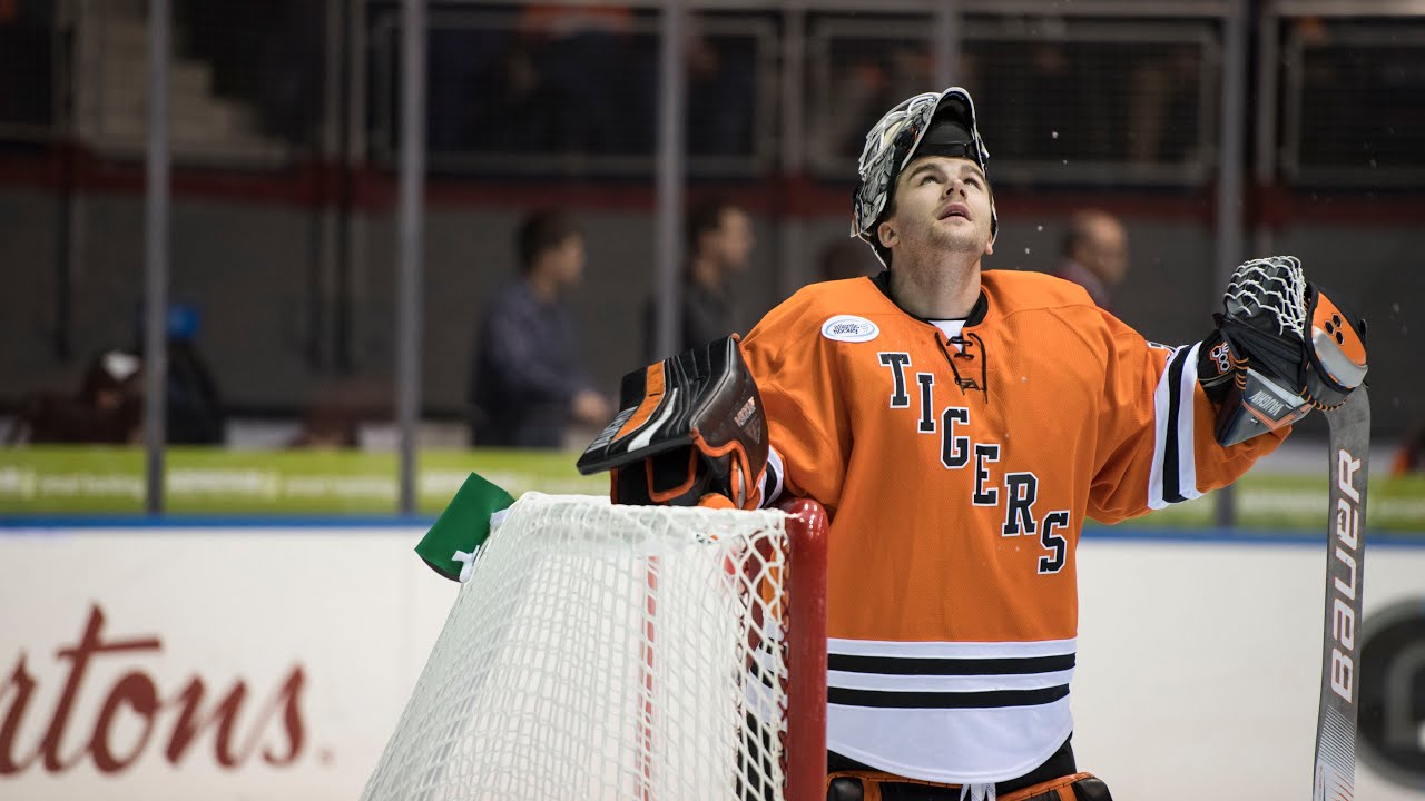 Men's Hockey: Logan Drackett - YouTube