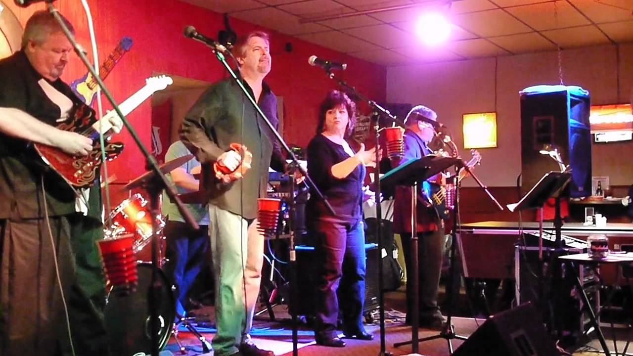 Mapleshade At Lonestar Roadhouse Youtube