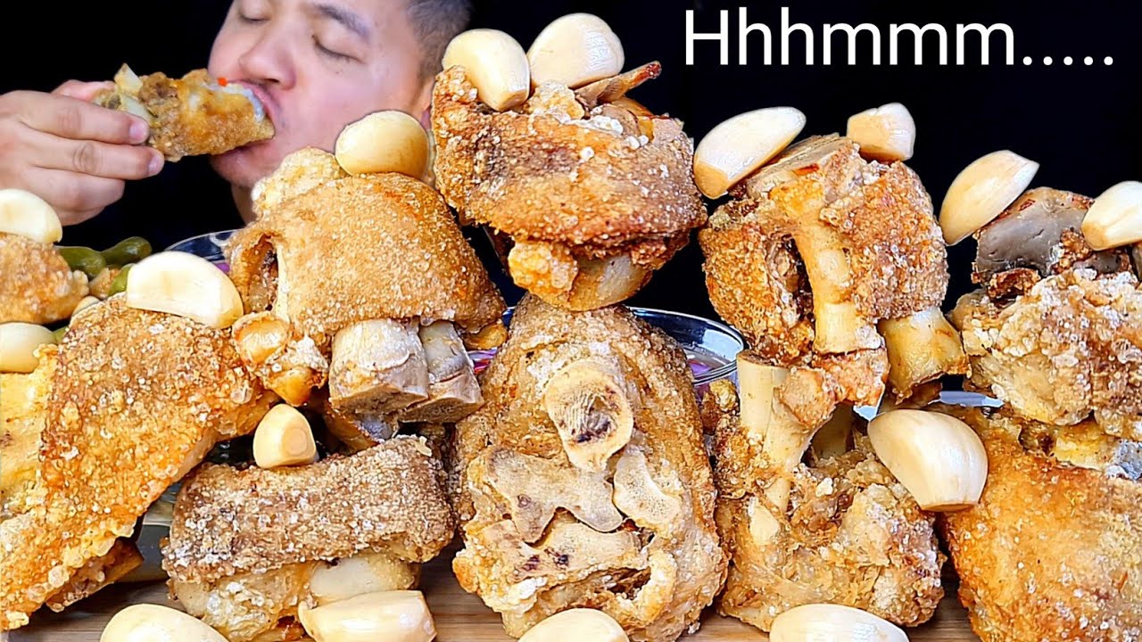 Authentic PORK KNUCKLES Super Crispy Serve with Pickled Garlic ...