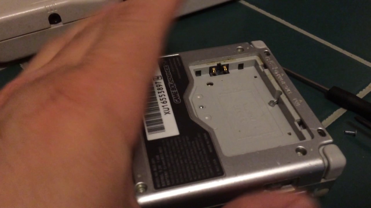 Broken GameBoy SP internal corrosion - YouTube