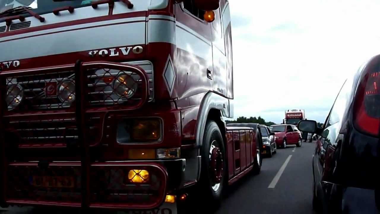 Scania & Volvo van Weeda Transport - YouTube