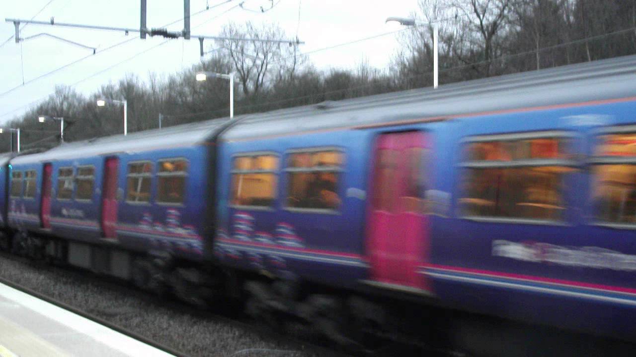 Class 319 - First Capital Connect - Elstree And Borehamwood Station (HD ...