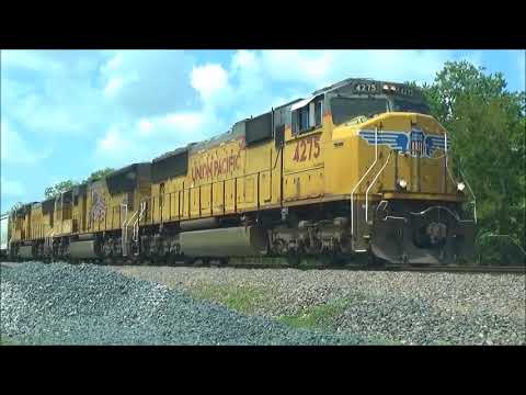 UP #4275 Leads Manifest Freight Train - YouTube