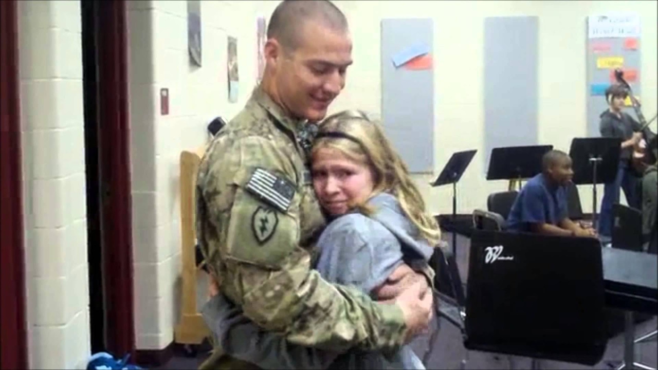 ♥ Soldier surprises,coming at HOME VIRAL, 2017 Welcome Home Soldiers ...
