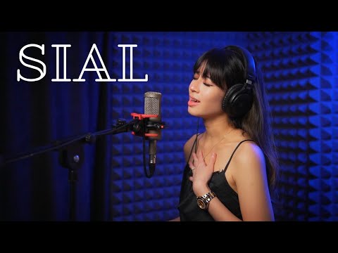 NOVIA SALIM | SIAL - MAHALINI
