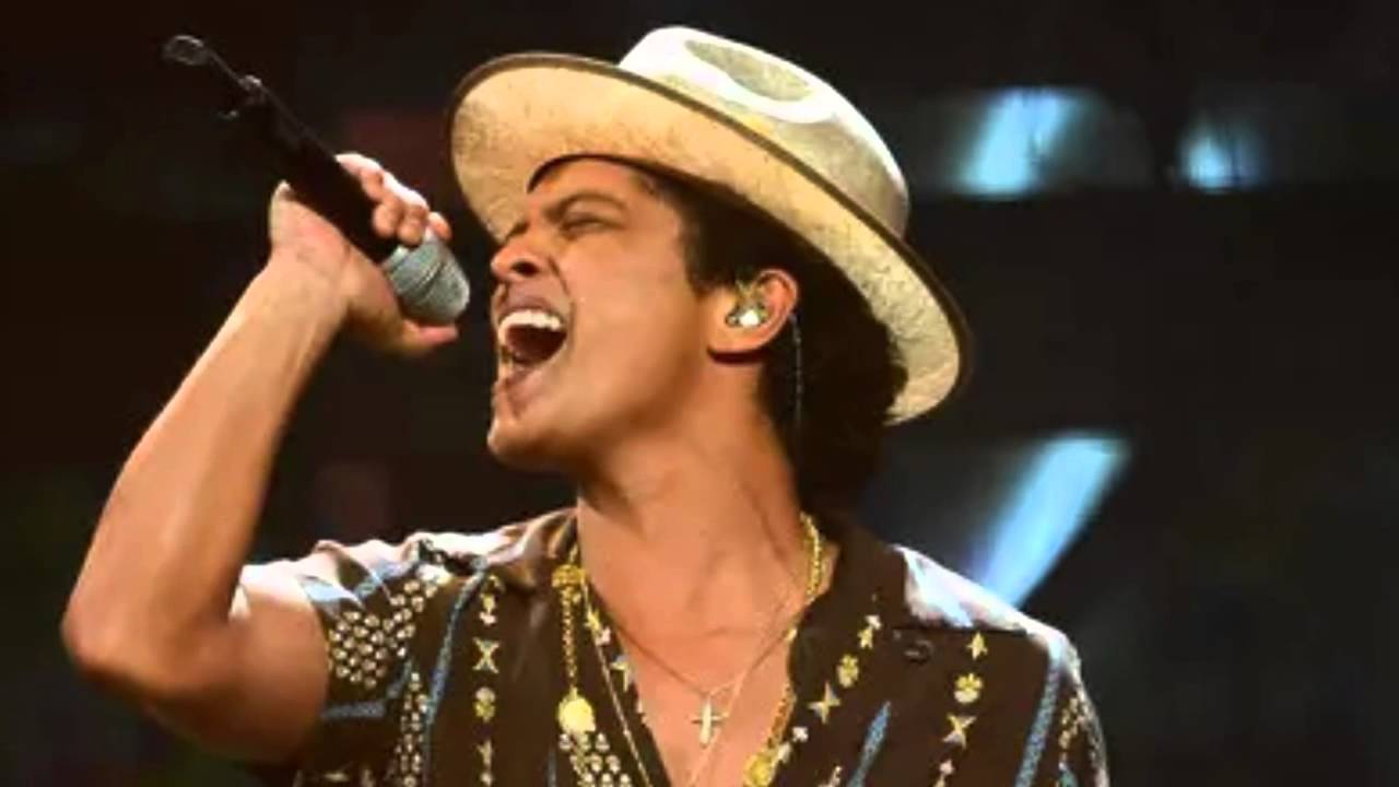 Bruno Mars - My heart will go on (Cover) - YouTube