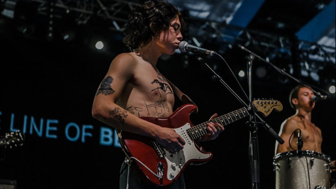 Crack Cloud • More Of What • live at End Of The Road 01/09/19 - YouTube