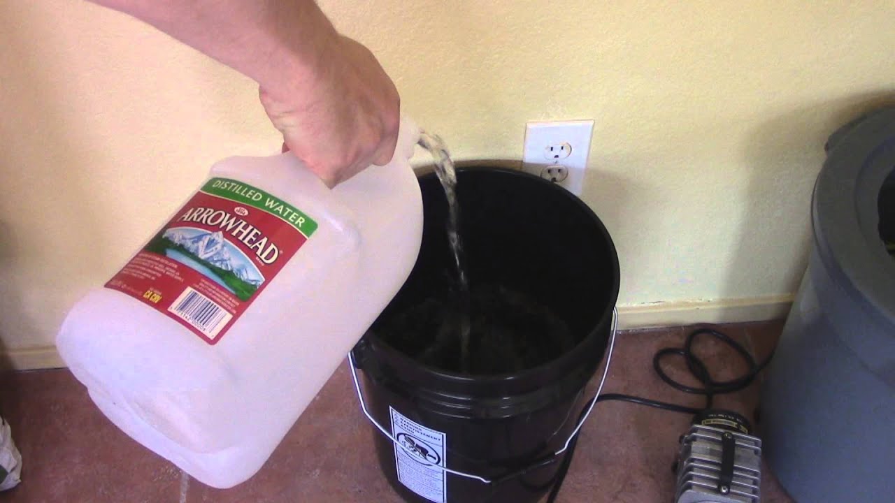 How to brew your own microbial tea for dwc - YouTube