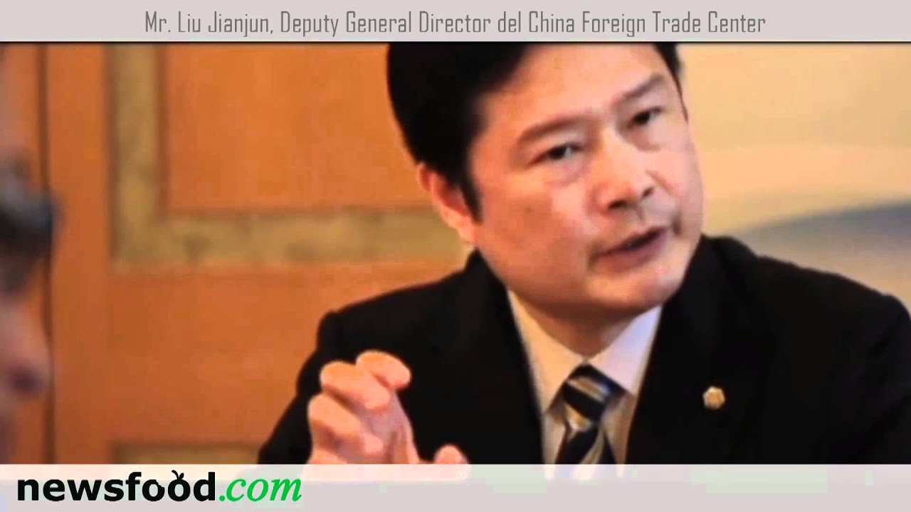 Mr. Liu Jianjun, Deputy General Director del China Foreign Trade Center ...