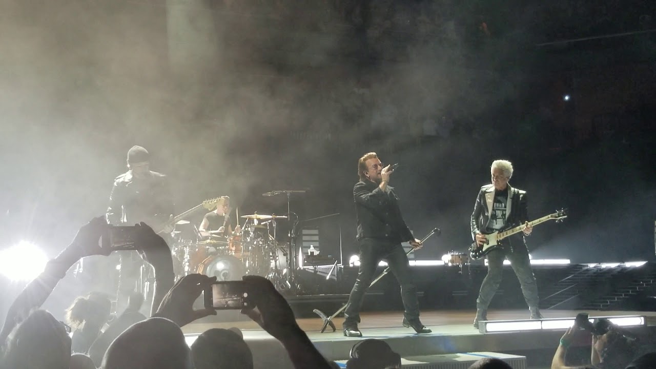 U2 - "Gloria" live at Mohegan Sun Arena - 7-3-2018 - YouTube