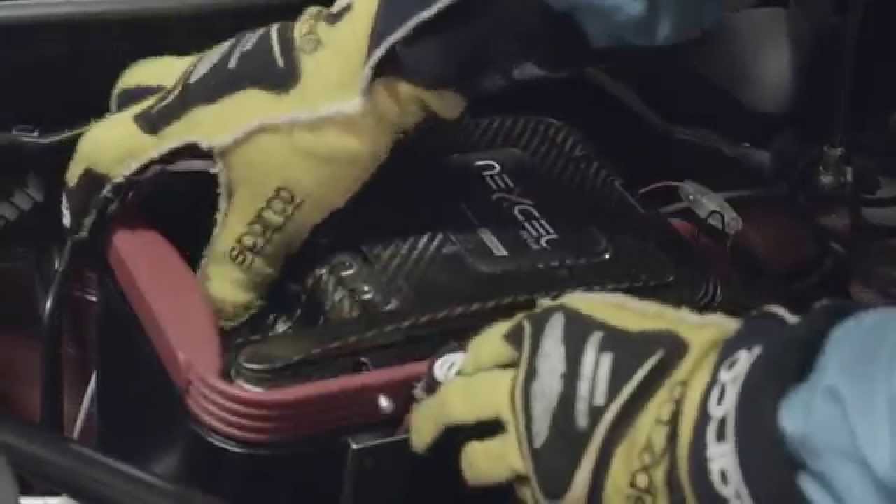 Castrol Nexcel : PIT STOP CHALLENGE - YouTube